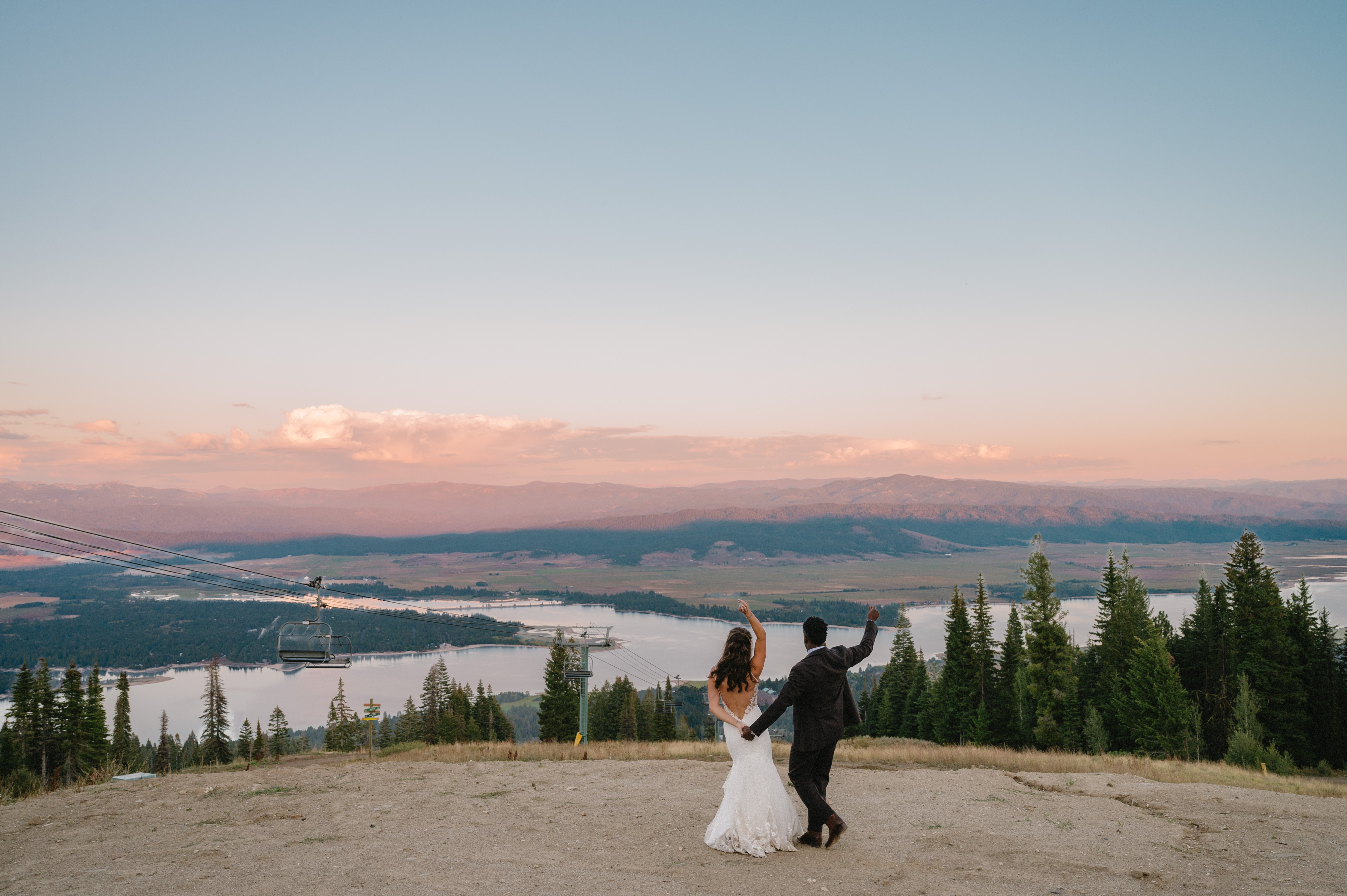 Tamarack Resort Wedding at the Mid-Mountain Lodge - maggie grace ...